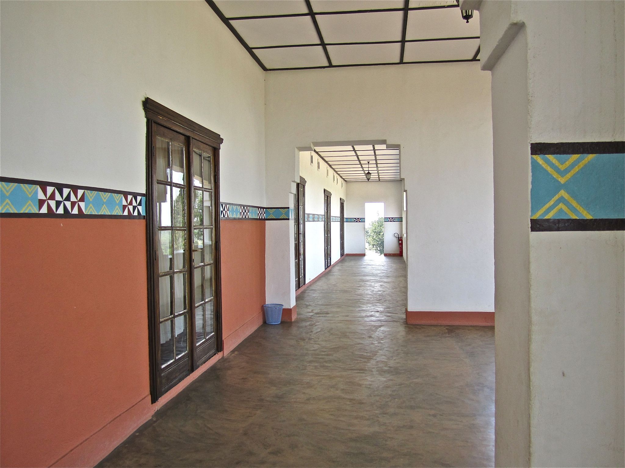 traditional Rwanda building techniques – enclos*ure